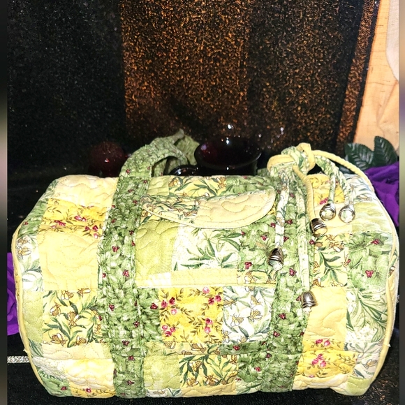 Donna Sharp | Bags | Donna Sharp Handbag Nwot Floral Pattern Of Yellow ...